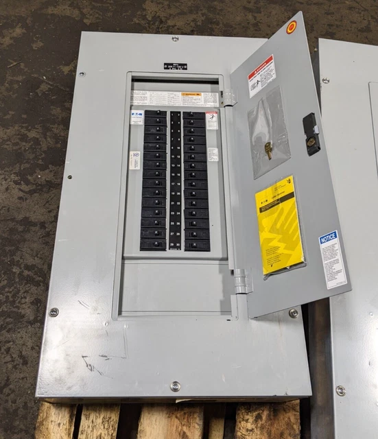 EATON PRL1A POW-R-LINE C Panelboard 100 AMP 208Y/120VAC 3 Phase 4 Wire ...