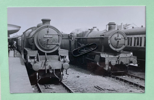 BRITISH RAILWAY LOCO PHOTOGRAPH - 6919 TYLNEY HALL - AT SWINDON STATION ...