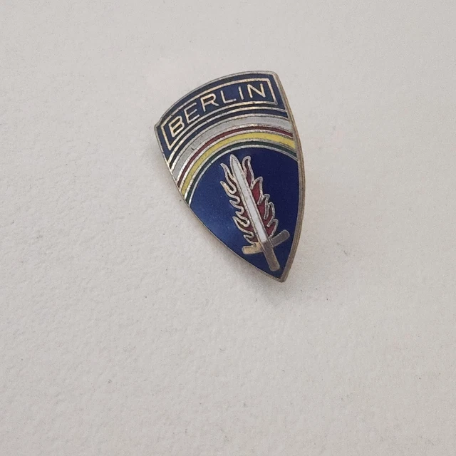 US ARMY BERLIN Wall Crisis Pin USCOB/USAB Brigade Checkpoint Charlie ...