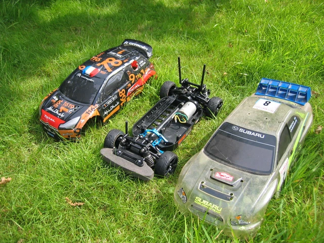 TAMIYA TT01 CHASSIS and 2x bodyshells £15.00 - PicClick UK