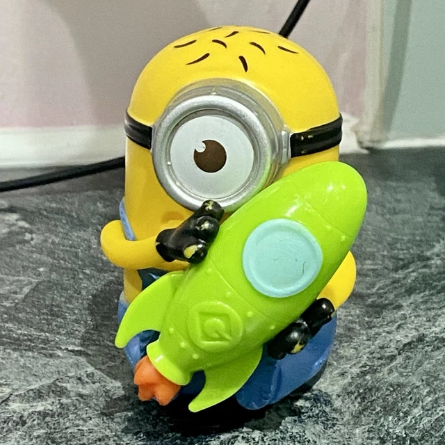DESPICABLE ME 3 Minions Carl 2017 McDonald's Happy Meal Rocket Racer ...