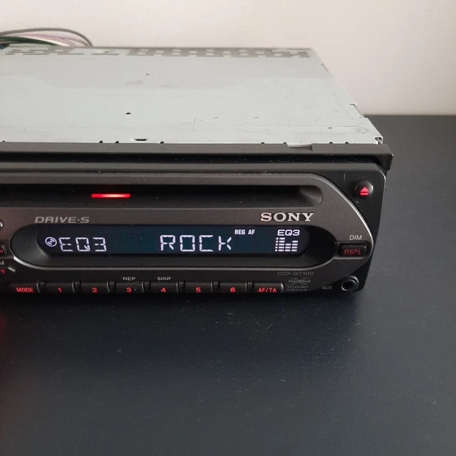 AUTORADIO SONY CDX-GT100 Xplod CD AUX 4x45W Vintage Youngtimer Façade ...