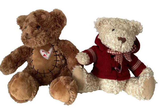 TEDDY BEARS HEART Coat - Damart with red coat and Keel toys with heart ...