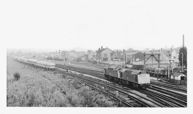 PAIR CLASS '25' Diesels - Skipton 1975: Yard Duties £1.99 - PicClick UK