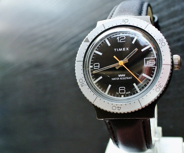 MONTRE HOMME VINTAGE Timex 1980 Sport Plongeur Date Mécanique Wind Up ...