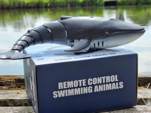 REMOTE CONTROL DINOSAUR Kids Whale Shark Diving Rc Boat Light Spray ...