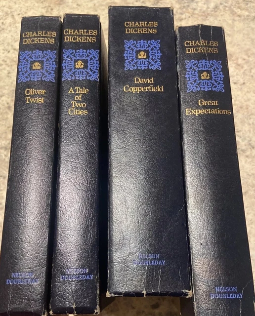 PACCHETTO LIBRI CHARLES Dickens Oliver Twist A Tale of Two Cities ...