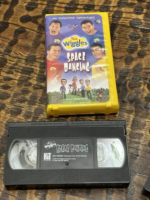 HIT ENTERTAINMENT THE Wiggles VHS Tapes Lot Of 2 Space Dancing & Wiggle ...