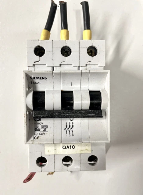 SIEMENS 5SX23 C20 20 AMP 6KA TRIPLE POLE MCB CIRCUIT BREAKER Stock # S2463 £19.95 - PicClick UK