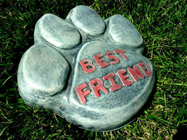 DOG PAW PRINT stepping stone mold 12" x 12" x 2" plaster concrete ...