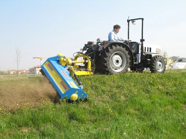 FLAIL MOWER 1.5/SIDE arm bank mower/Tractor Mounted Zanon Flail Mower £ ...