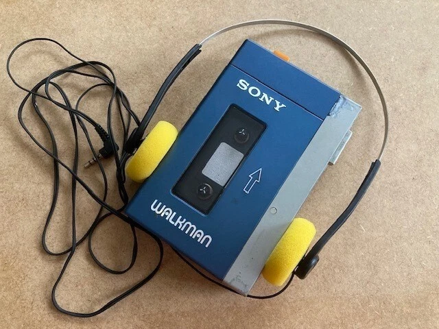 SONY WALKMAN TPS-L2 First generation stereo cassette player Retro audio ...