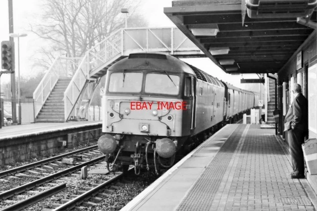 PHOTO CLASS 47 Loco No 47 Thatcham Parcels 1990 £1.85 - PicClick UK