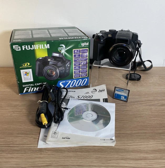 FUJIFILM FINEPIX S7000 6.3MP Digital Bridge Camera Black 6x Optical ...