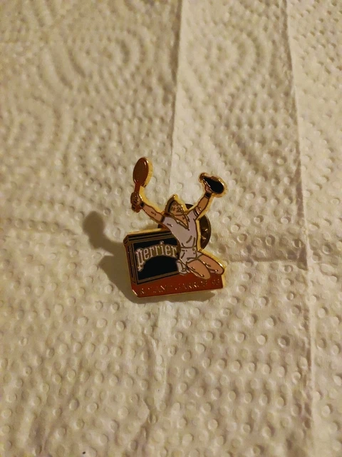 PIN'S PERRIER ROLAND Garros 93 EUR 1,00 - PicClick FR