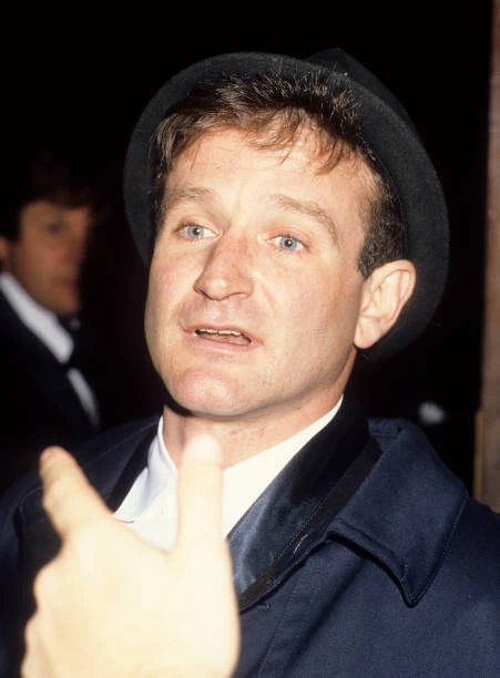 ACTOR ROBIN WILLIAMS at the First American Cinematheque Award S - 1986 ...