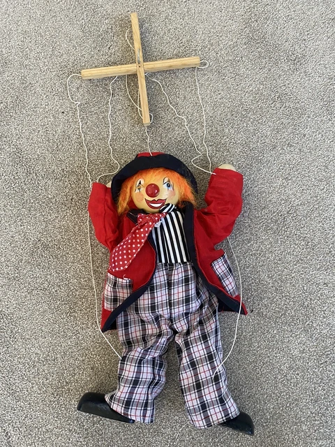 HANDMADE WOODEN STRING PUPPET 90’s MADE IN UK CLOWN INTERACTIVE $45.00 ...