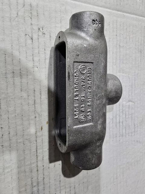 CROUSE-HINDS SERIES CONDULET Aluminum conduit outlet body, TB 29 shape ...