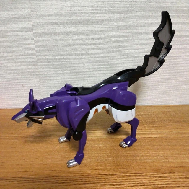 BANDAI POWER RANGERS Juken Sentai Gekiranger Jungle Fury DX Geki Wolf ...