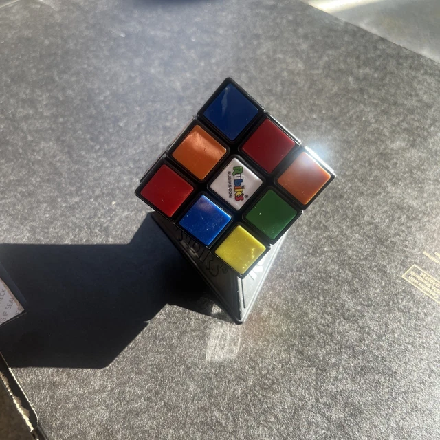 RUBIK'S CUBE THE Original 3x3 Rubiks Cube Toy (PERFECTLY FUNCTIONAL ...