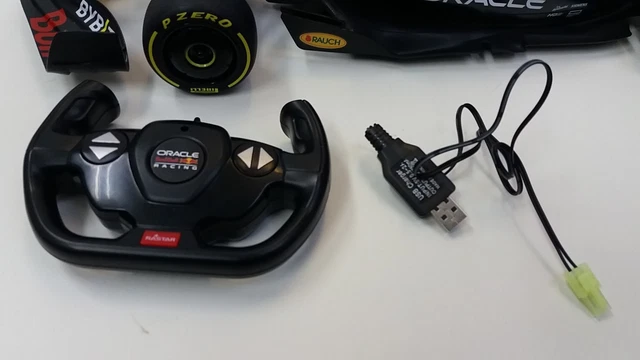 1/12 MAX VERSTAPPEN R/C Red Bull RB 13 with charger and controller. No ...