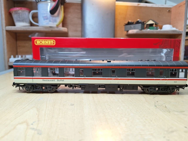 HORNBY BR INTERCITY Executive Cateering Coach Rbr '1646'. Cat No.r40218 ...