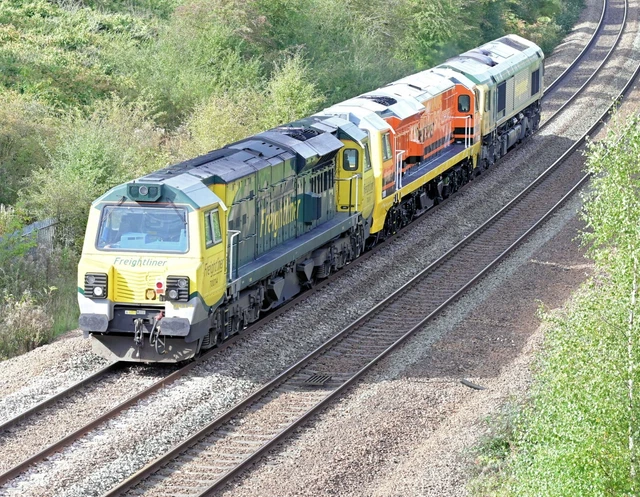 CLASS 70 NO 70014 with 70020 and 66542 at swinton £1.00 - PicClick UK