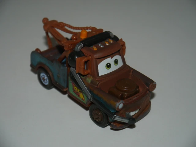 DISNEY PIXAR CARS Mater with Headset Pit Crew Member Die-cast 1:55 ...