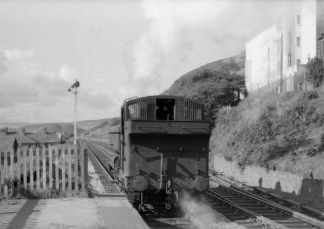 PHOTO GWR Loco 3772 Runs Around Its Train At New Tredegar In Sept 1960 ...