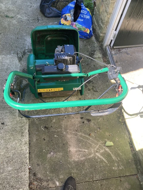 QUALCAST CYLINDER PETROL Lawn Mower Classic 35s £300.00 - PicClick UK