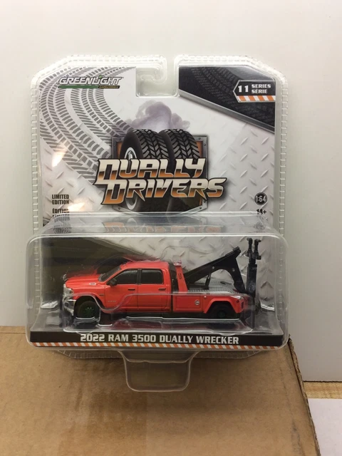 MACHINE VERTE ÉPAVATRICE Greenlight Dually Drivers Series 11 2022 Dodge ...