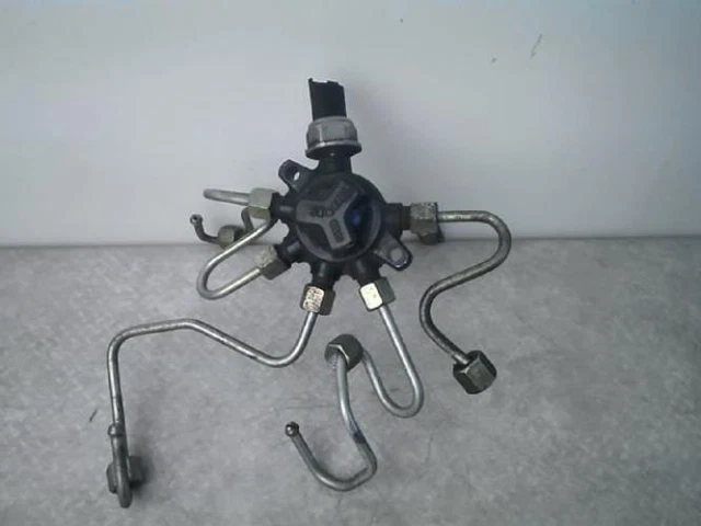 RAMPE INJECTION RENAULT MODUS 8200584032 EUR 49,90 - PicClick FR