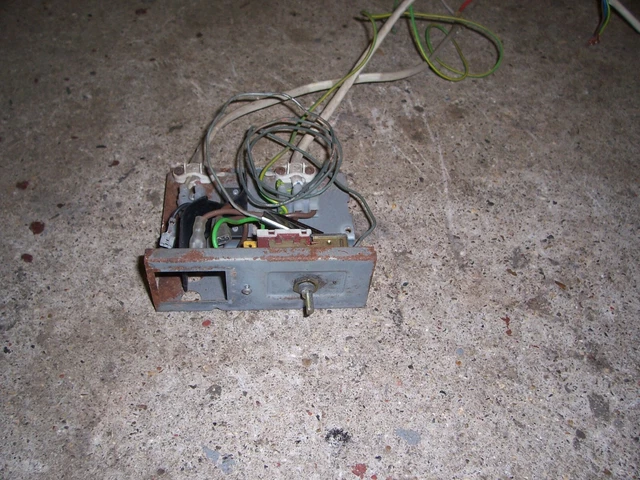 ELECTROLUX RM2260 FRIDGE 240v THERMOSTAT CONTROL UNIT CARAVAN 3 WAY ...