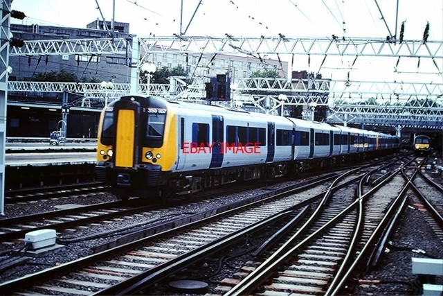 PHOTO CLASS 350 4-Car Emu No 350 102 Entering Euston On A Service From ...