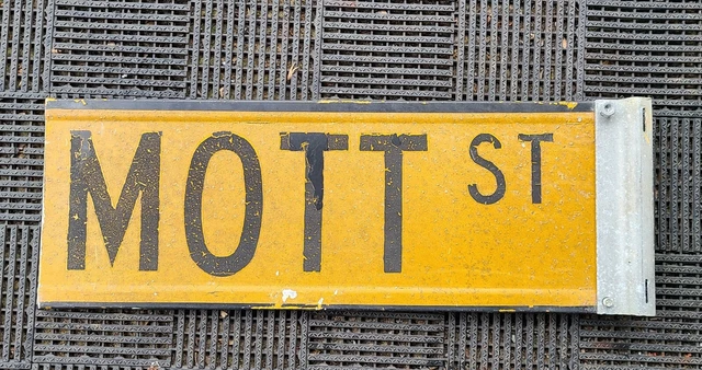 VINTAGE NYC NEW York City Street Sign Mott St Manhattan 1960'S With ...