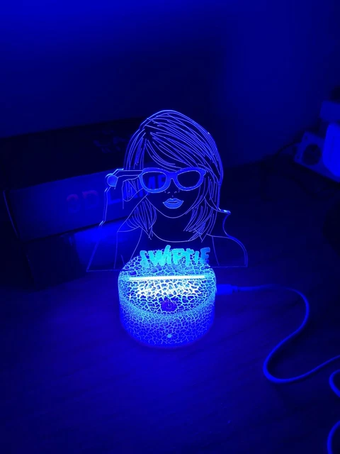 TAYLOR SWIFT 3D ILLUSION LAMP new in Box Kids night light Girls £6.52 ...
