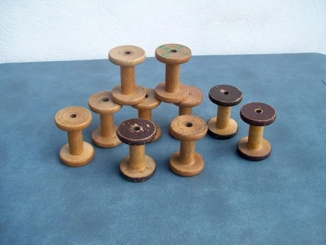 10 ANTIQUE WOODEN Thread Spools Bobbin Spindles Industrial Textile Mill ...