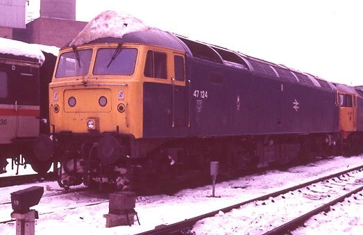ORIGINAL COLOUR SLIDE of 47124 BR class 47 diesel loco £1.45 - PicClick UK