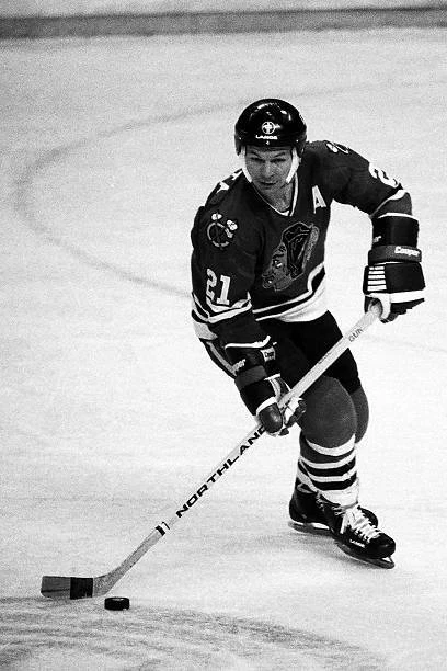 STAN MIKITA OF The Chicago Blackhawks C1970 Old Ice Hockey Photo 5 EUR ...