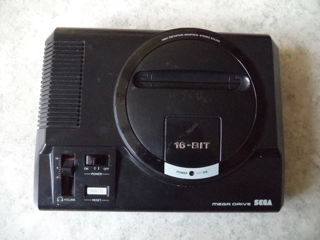CONSOLE SEGA MEGADRIVE 1 Pal Rgb Fr 1600-09 Pas Manette No Cables Tres ...