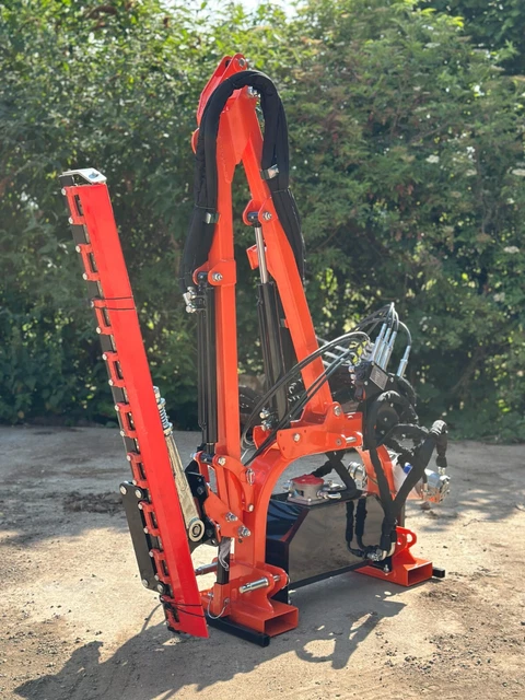 BRAND NEW HEDGE Cutter Trimmer 1300mm for compact tractor PTO driven £ ...