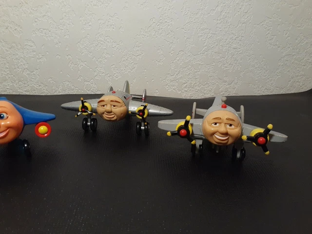 JAY JAY THE Jet Plane WOODEN PLANES Lot 4 Figures 2002 Toy Island VGC ...