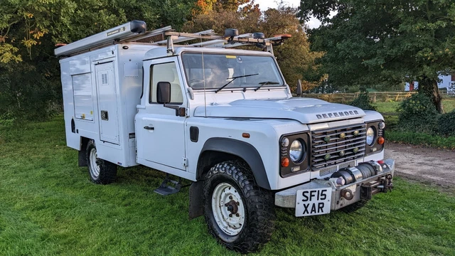 LAND ROVER DEFENDER 130 puma 2.2 TDCi 07706 333 444 £22,850.00 ...