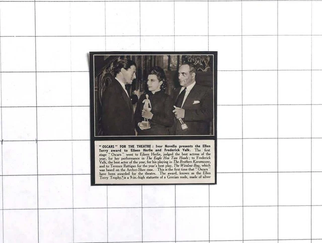 1940 IVOR NOVELLO présente les prix Ellen Terry à Eileen Herlie ...