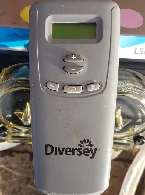 DIVERSEY L5000PLUS COMMERCIAL Laundry Pump Dosing System And Remote ...