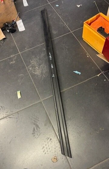 NEW ORIGINAL MERCEDES W460 G Class 463 690 228 62 BAR 4636902862 £114. ...