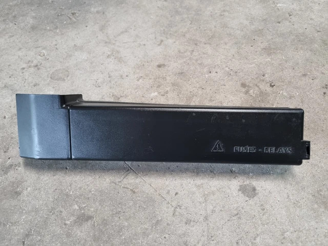 HOLDEN VT VX Vy Vz Commodore Fuse Relay Panel Cover Engine Bay Wiring ...