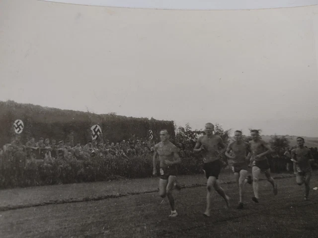 WW2 GERMAN WEHRMACHT army heer soldier physical training running photo ...