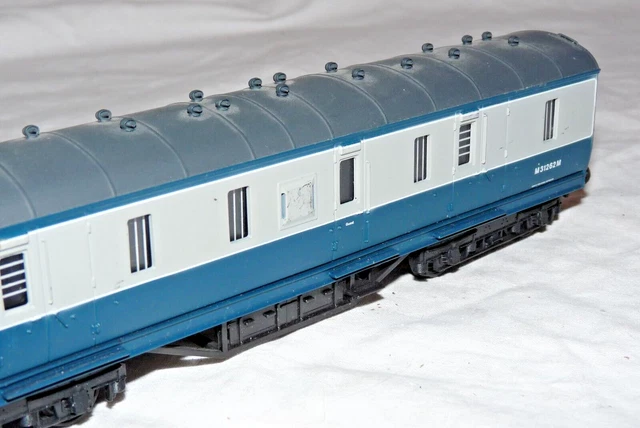 MAINLINE BR MK1 Parcels Van / Coach 37-304 BG 50' Blue/Grey M31262 VGC ...