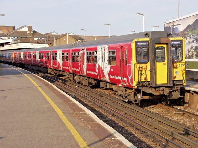 CLASS 455 NO 455853 in advertsing livery at clapham jn £1.00 - PicClick UK